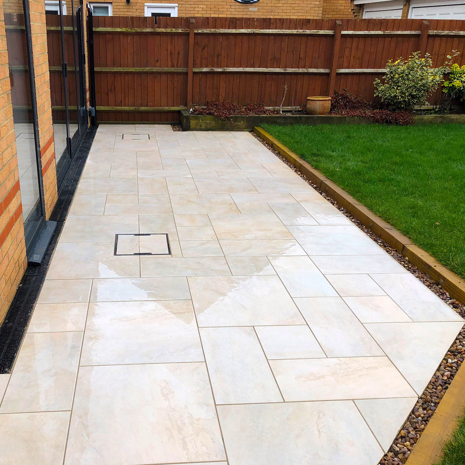 Patios & Decorative hard standing – Wilby Landscapes